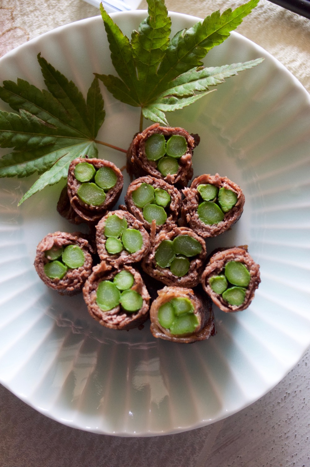 Beef Rolls with Asparagus - RecipeTin Japan