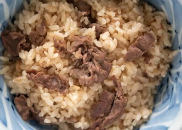 Japanese Beef and Rice (Beef Takikomi Gohan) - RecipeTin Japan
