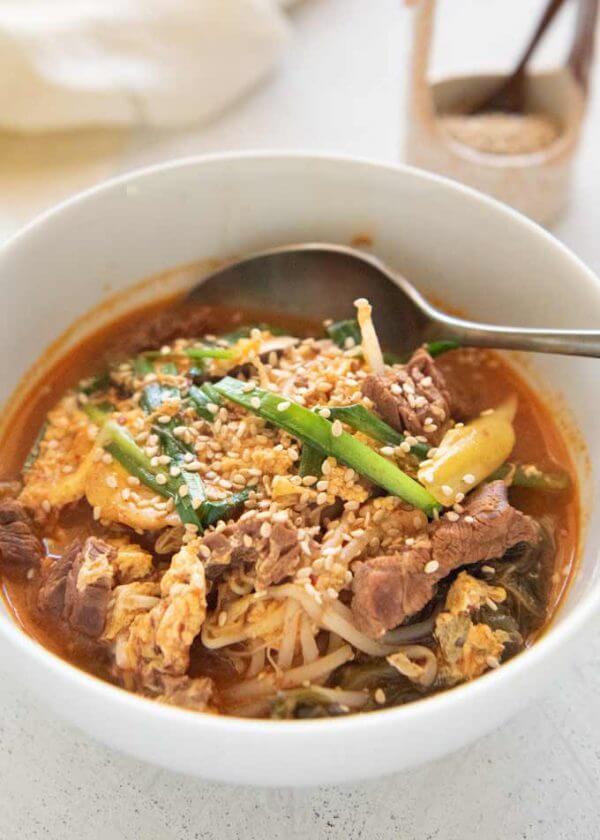 Korean Beef Soup with Rice (Japanese-style Gukbap) - RecipeTin Japan