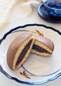 Dorayaki (Sweet Red Bean Pancake) - RecipeTin Japan