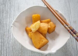 Simmered Potatoes (Jagaimo Nikorogashi) - RecipeTin Japan