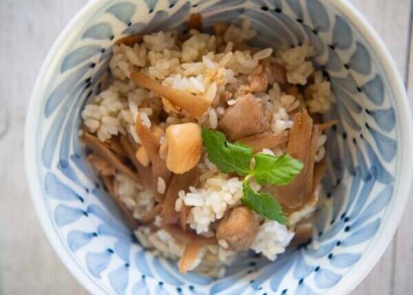 Mixed_Rice_with_Chicken_and_Burdock_8032 - RecipeTin Japan